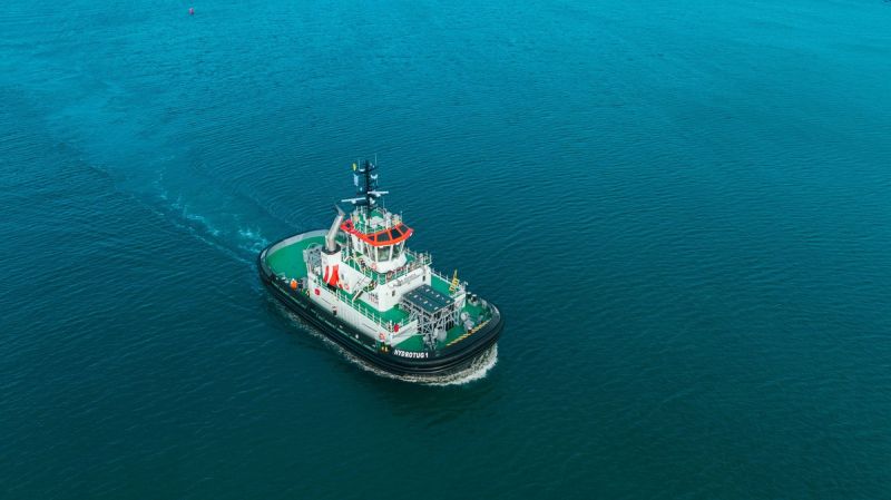 World’s first hydrogen-fuelled tug arrives in Belgium | ship.energy